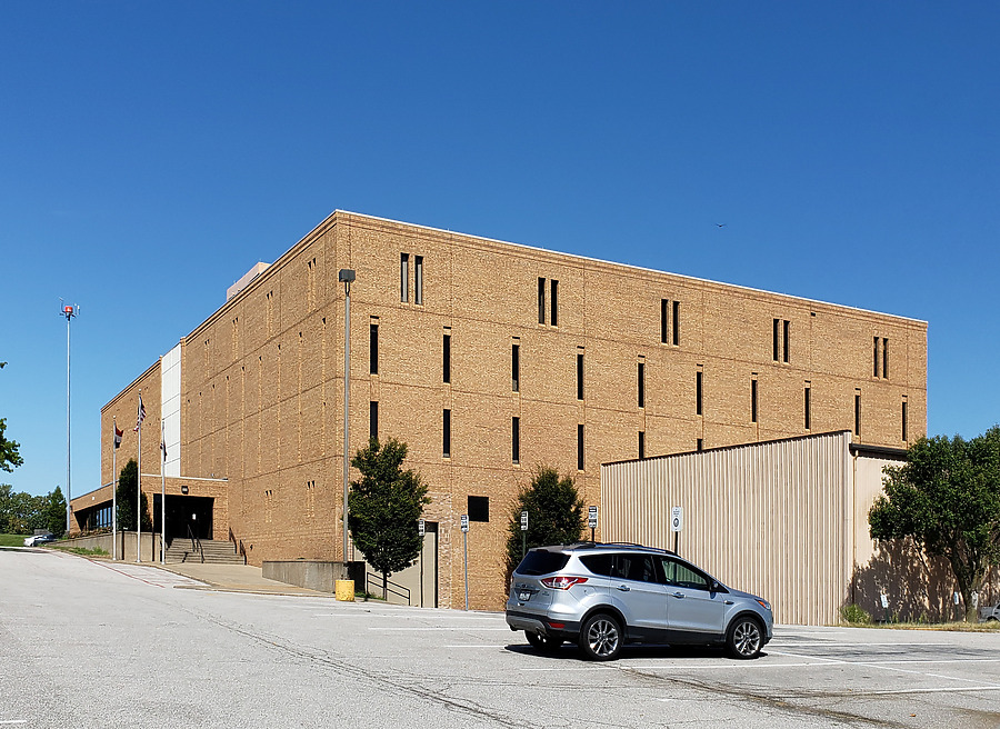 Airport Office Building Photo 102-731-910 - Stock Image - SKYDB