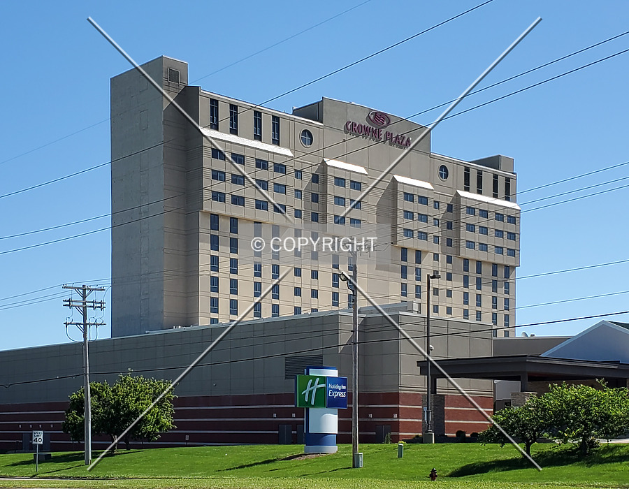 Crowne Plaza Springfield Photo 115-613-771 - Stock Image - SKYDB