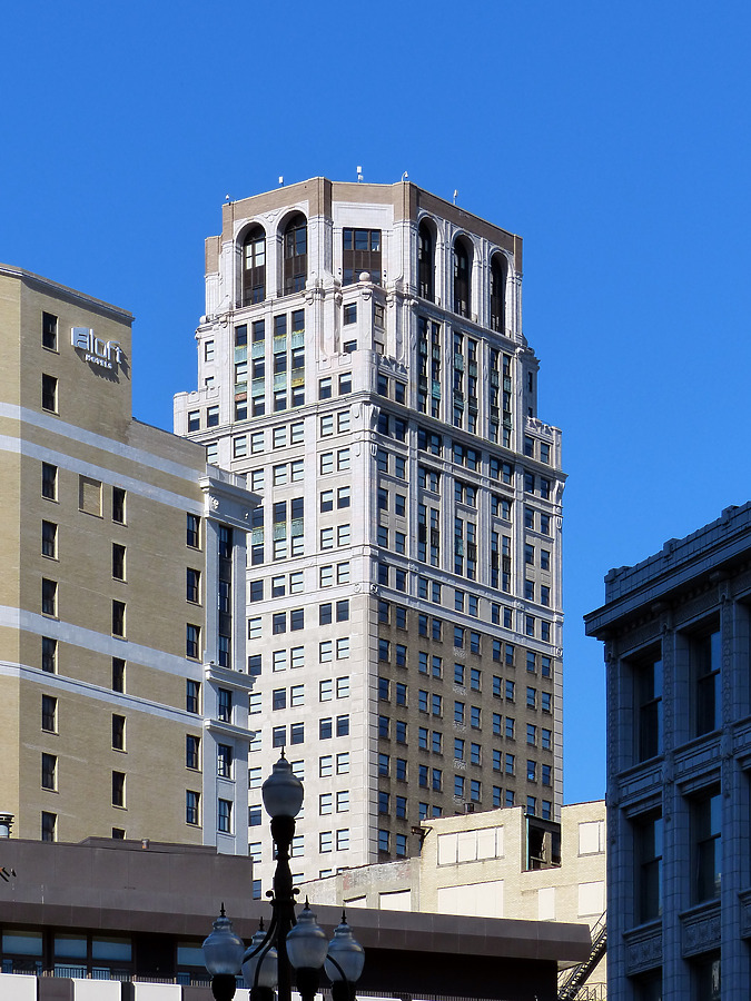 Broderick Tower Lofts Photo 119-360-483 - Stock Image - SKYDB