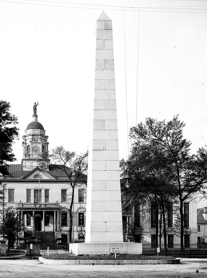 Signers Monument Photo 123-896-589 - Stock Image - SKYDB