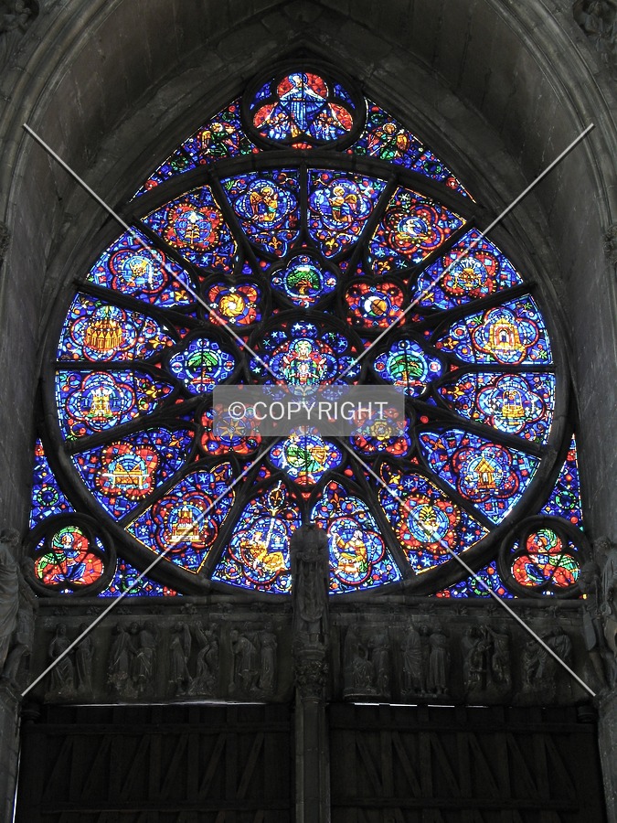 Cathédrale Notre-Dame de Reims Photo 135-355-556 - Stock Image - SKYDB