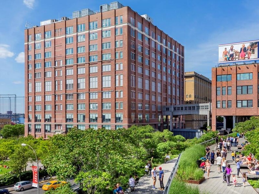 Level (3) Communications Building Photo 142-167-121 - Stock Image - SKYDB