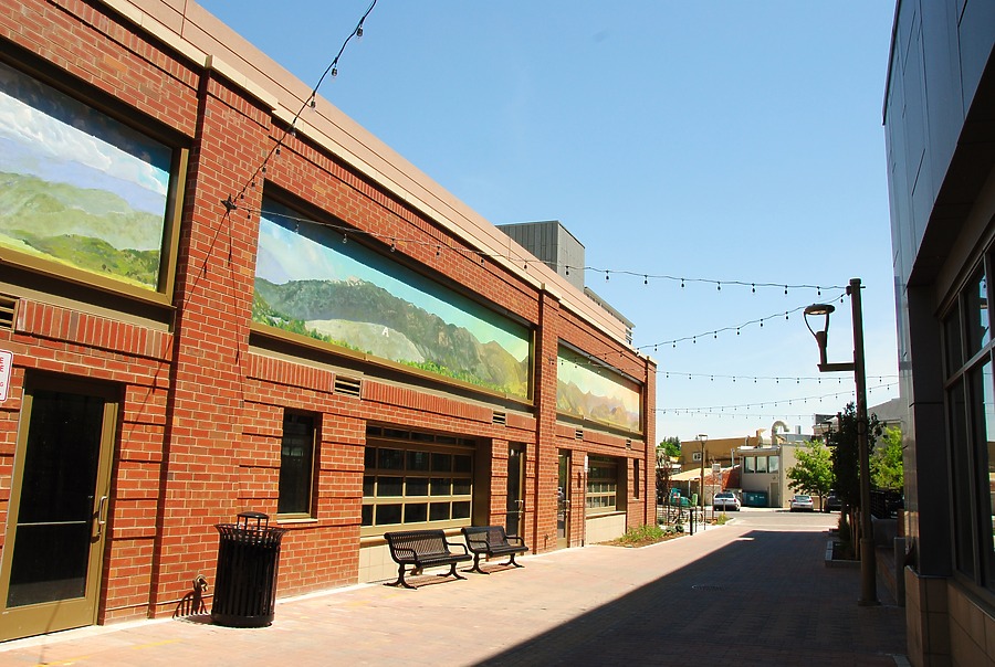 Firehouse Alley Parking Garage Photo 186-949-993 - Stock Image - SKYDB