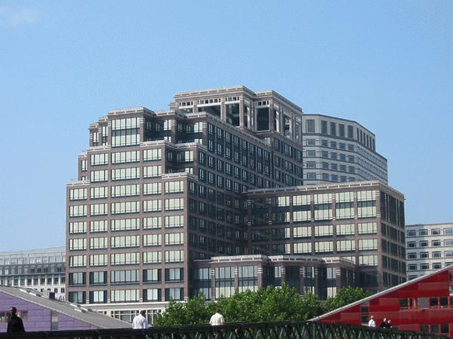 25 Cabot Square Photo 210-192-444 - Stock Image - SKYDB