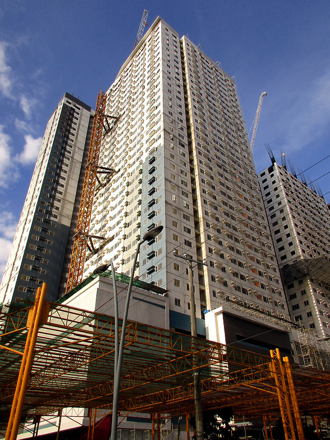 Avida Towers Sola 1 Photo 216-637-181 - Stock Image - SKYDB