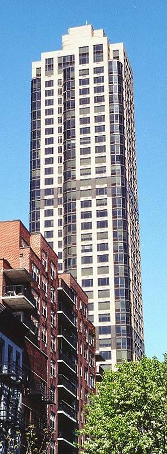 The Strathmore Photo 232-511-003 - Stock Image - SKYDB