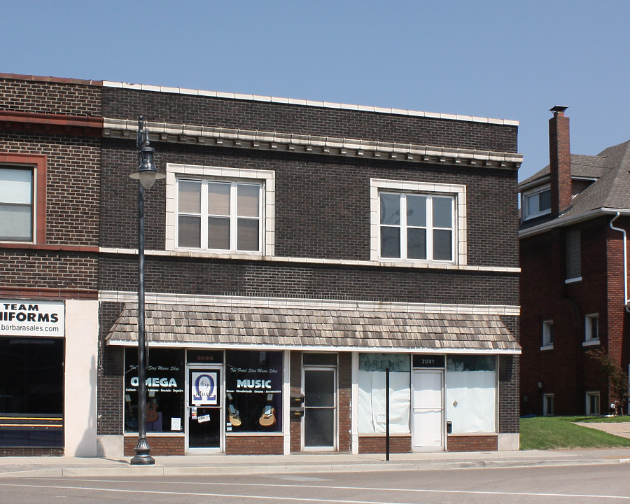 2035-2037 State Street Photo 256-105-963 - Stock Image - SKYDB