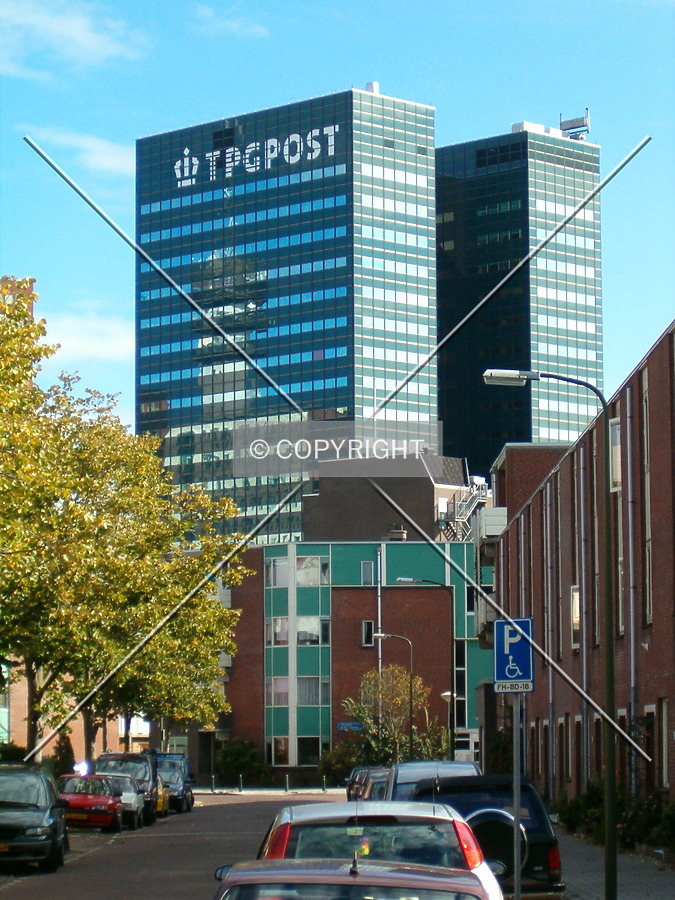 TNT Post Photo 266-545-792 - Stock Image - SKYDB