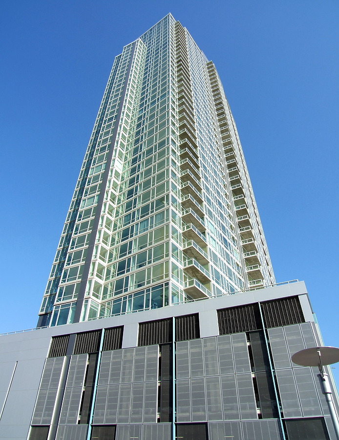 Crystal Point Photo 269-630-012 - Stock Image - SKYDB