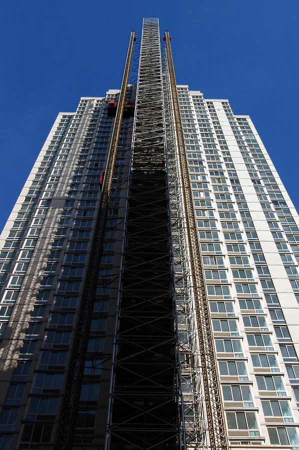 The Marc Photo 280-624-402 - Stock Image - SKYDB