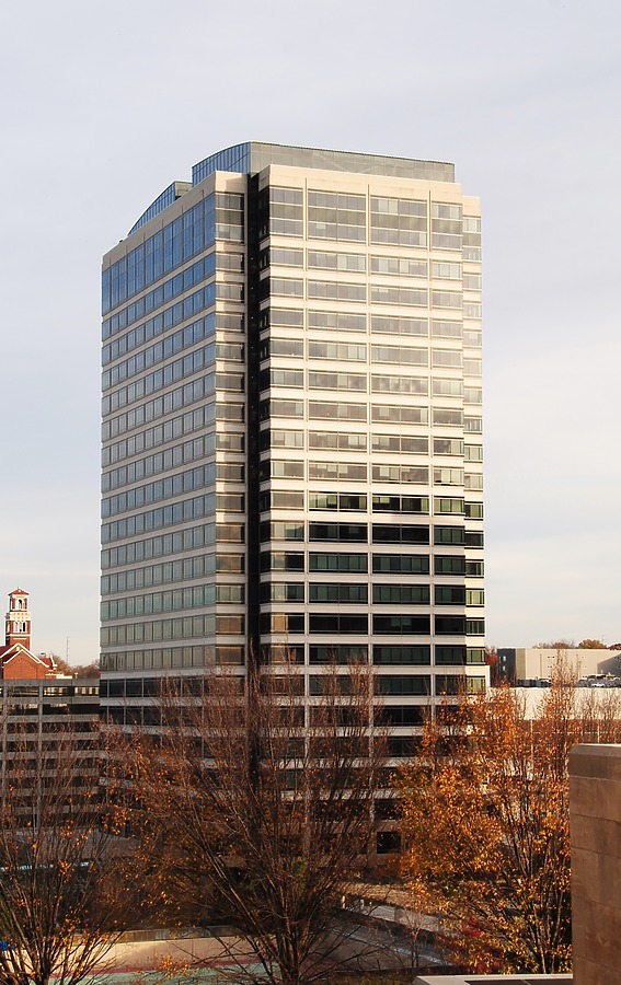 2555 Grand Avenue Photo 282-356-084 - Stock Image - SKYDB