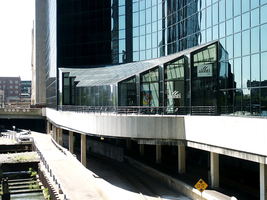 Gateway Center IV Photo 284-542-701 - Stock Image - SKYDB