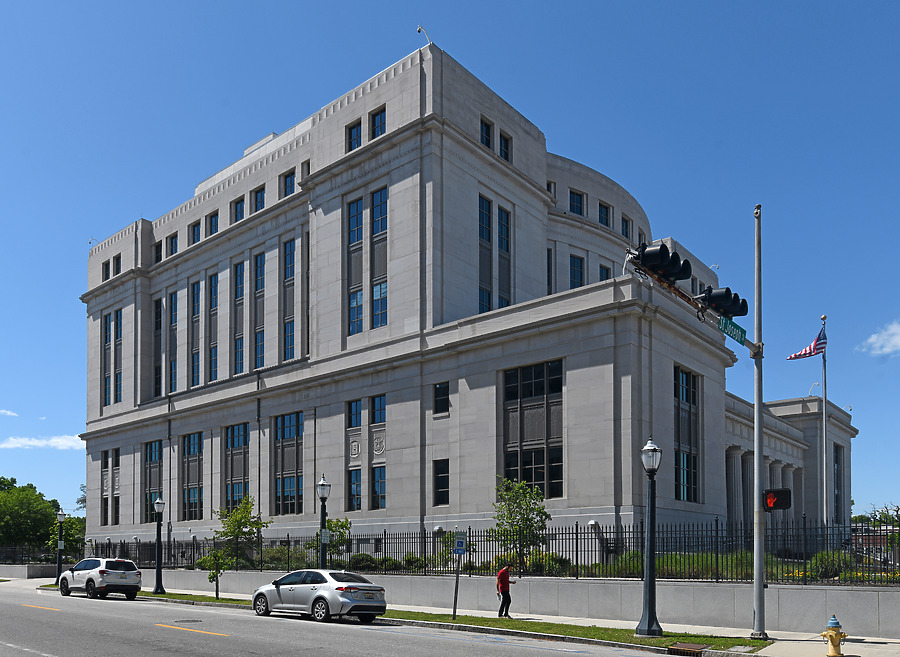 Mobile Federal Courthouse Building Photo 305-519-700 - Stock Image - SKYDB