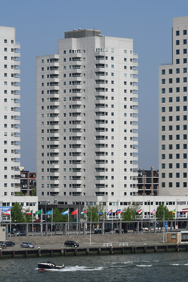 Schoener Photo 308-368-928 - Stock Image - SKYDB