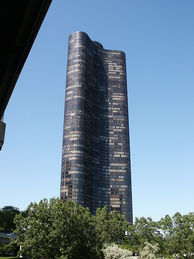 Lake Point Tower Photo 320-312-395 - Stock Image - SKYDB