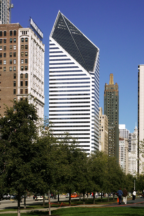 Crain Communications Building Photo 328-654-629 - Stock Image - SKYDB