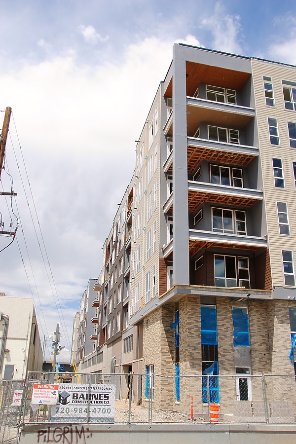 AMLI RiNo Building 1 Photo 328-839-752 - Stock Image - SKYDB