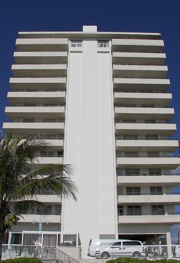 Surfside Towers Photo 331-460-339 - Stock Image - SKYDB
