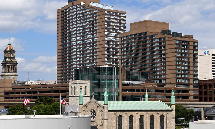 Courtyard by Marriott - Downtown Detroit Photo 364-184-711 - Stock ...