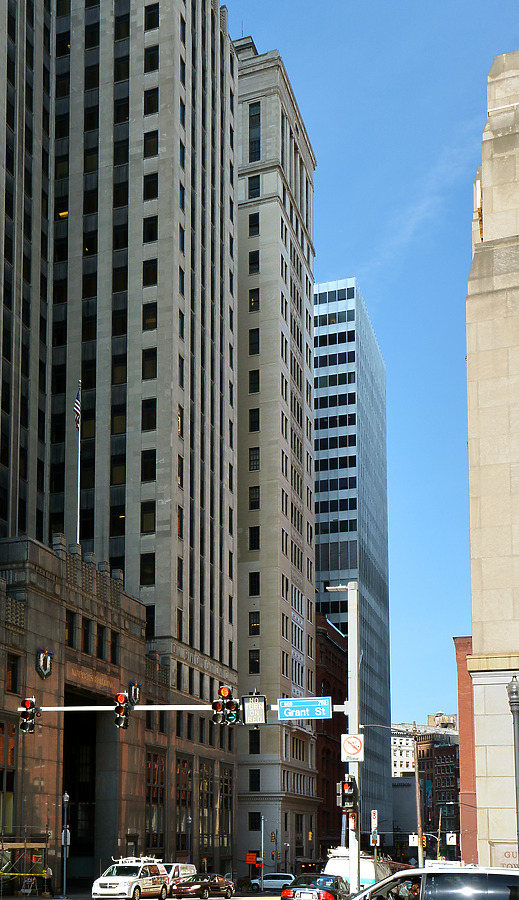 Verizon Building Photo 374-850-708 - Stock Image - SKYDB