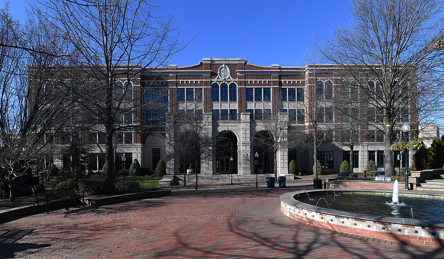 100 Dunbar Street Photo 391-111-406 - Stock Image - SKYDB