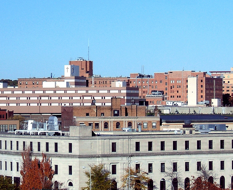 St. Joseph's Hospital Health Center Photo 391-920-982 - Stock Image - SKYDB