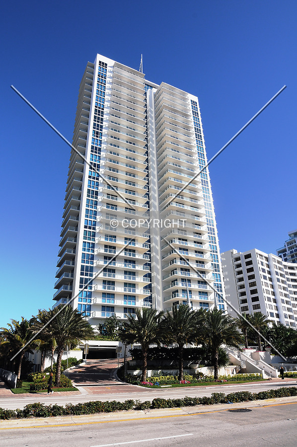 Ocean Palms Photo 394-576-637 - Stock Image - SKYDB