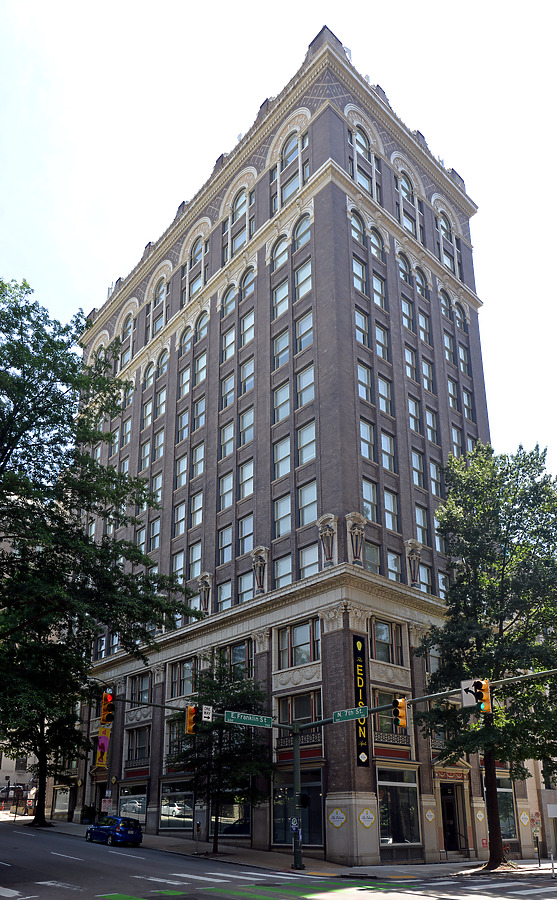 The Edison Apartments Photo 401-987-735 - Stock Image - SKYDB