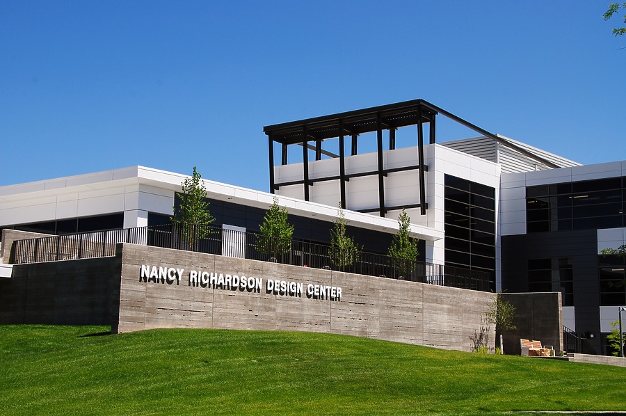 Nancy Richardson Design Center Photo 420-283-953 - Stock Image - SKYDB