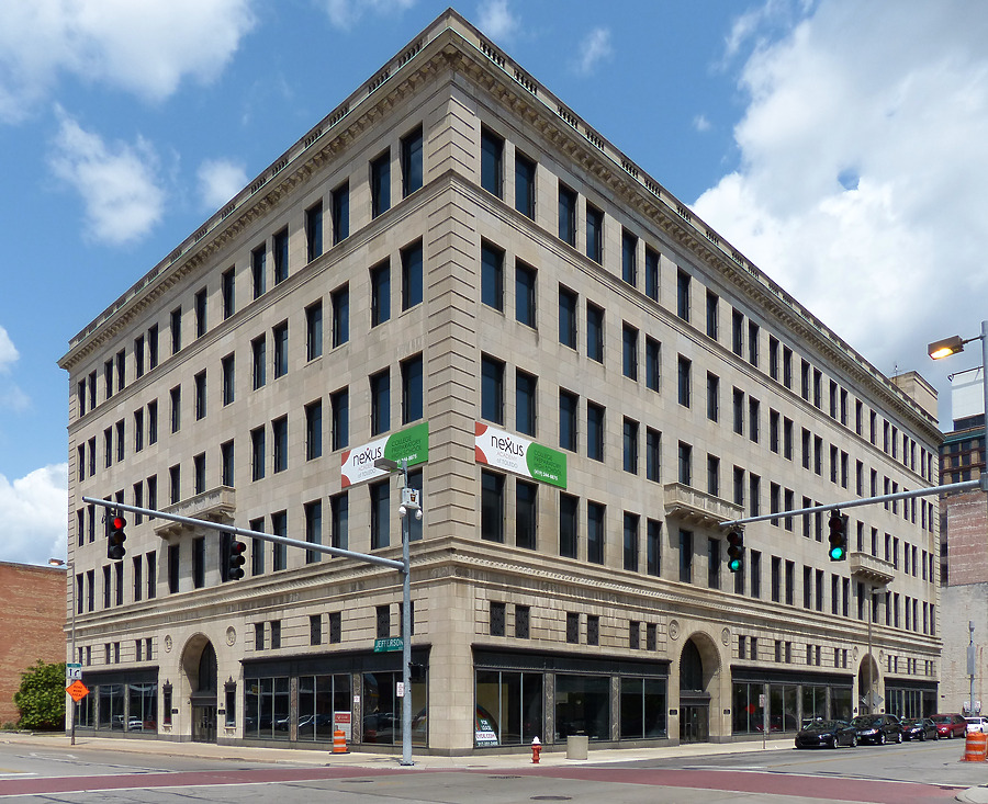 One Lake Erie Center Photo 435-570-516 - Stock Image - SKYDB