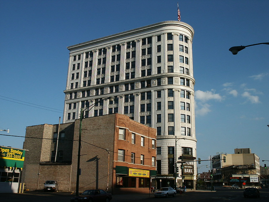 Bridgeview Bank Uptown Photo 476-551-067 - Stock Image - SKYDB