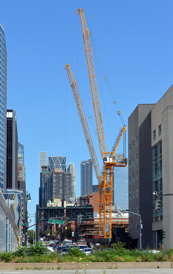 The Max Photo 490-613-105 - Stock Image - SKYDB