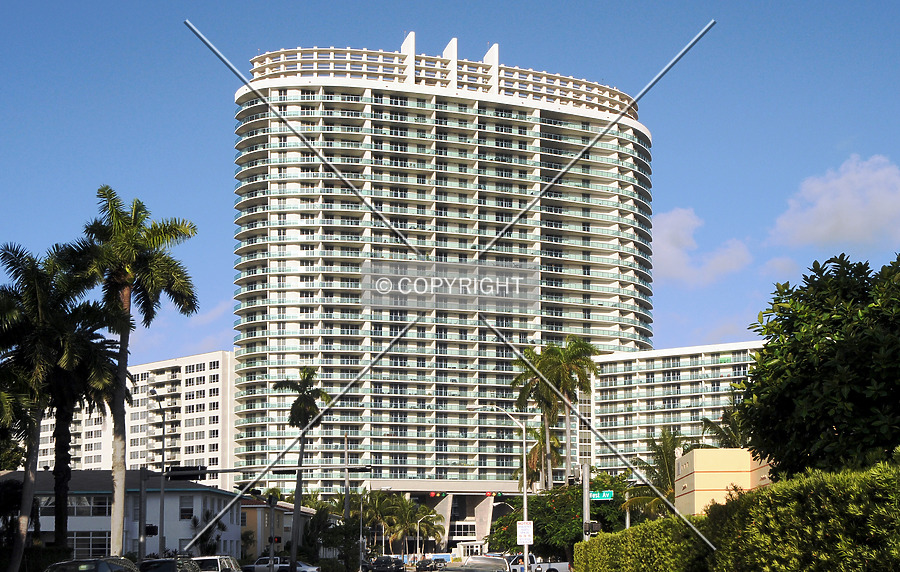 Flamingo Resort Residences III Photo 494-337-396 - Stock Image - SKYDB