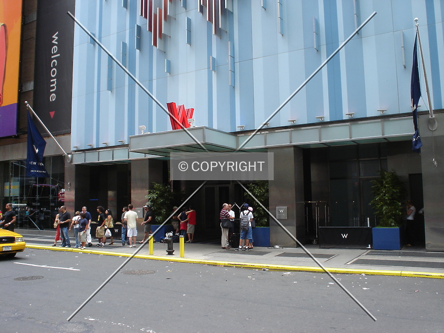 W Times Square Photo 521-305-004 - Stock Image - SKYDB