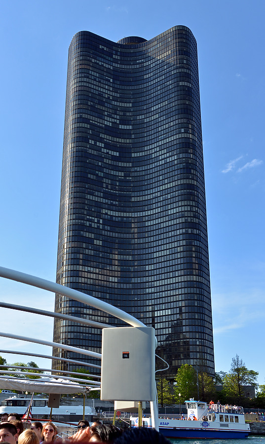 Lake Point Tower Photo 540-446-380 - Stock Image - SKYDB