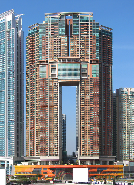 The Arch in Hong Kong - SKYDB