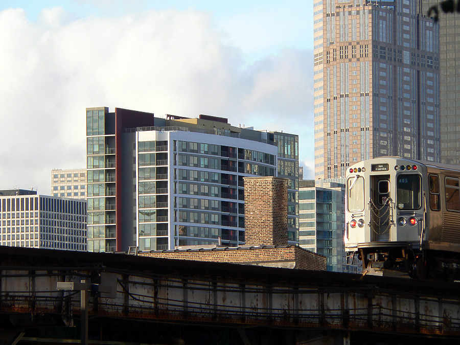 AMLI 900 Photo 553-365-700 - Stock Image - SKYDB