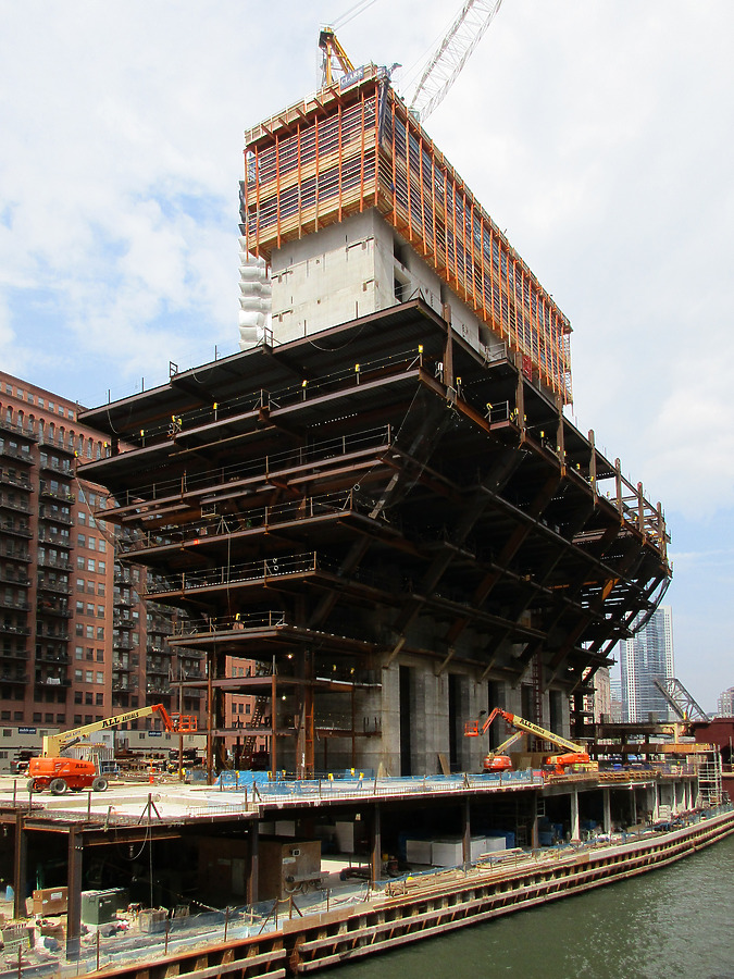 150 North Riverside Photo 555-896-312 - Stock Image - SKYDB