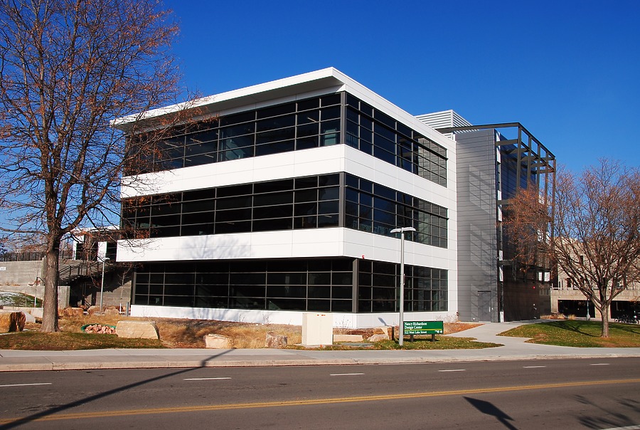 Nancy Richardson Design Center Photo 577-867-181 - Stock Image - SKYDB