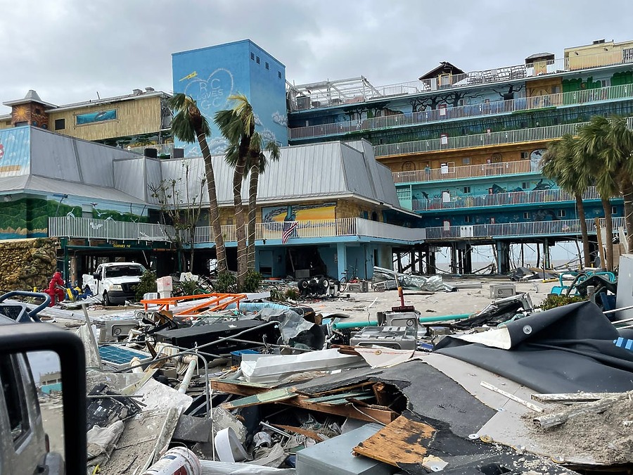 Lani Kai Island Resort Photo 580-765-448 - Stock Image - SKYDB