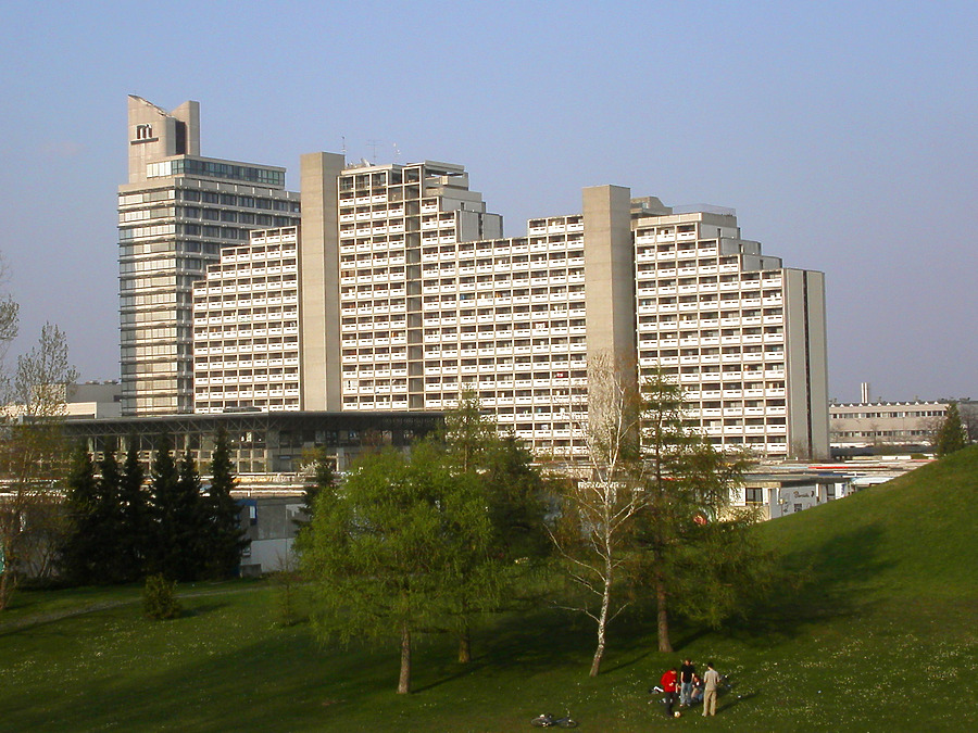 Helene-Mayer-Ring 7 Photo 589-107-535 - Stock Image - SKYDB