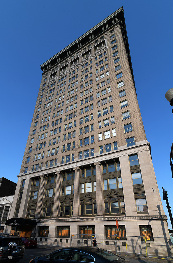 Kentucky Home Life Building Photo 596-331-513 - Stock Image - SKYDB