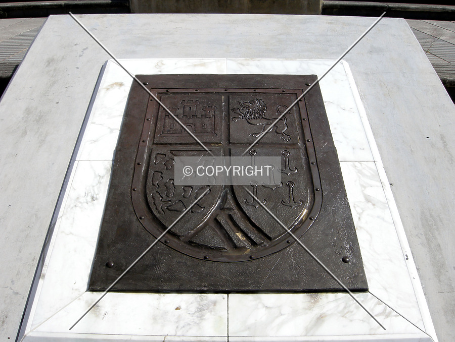 El Faro a Colón Photo 596-708-684 - Stock Image - SKYDB