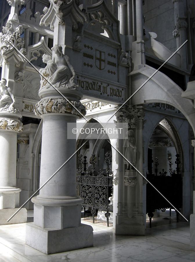 El Faro a Colón Photo 605-444-583 - Stock Image - SKYDB