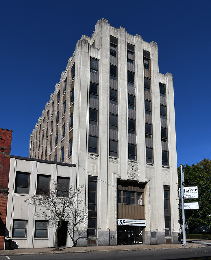 Niles Professional Building Photo 615-930-824 - Stock Image - SKYDB