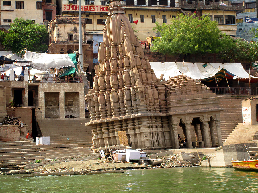 Ratneshwar Mahadev Mandir Photo 623-022-627 - Stock Image - SKYDB
