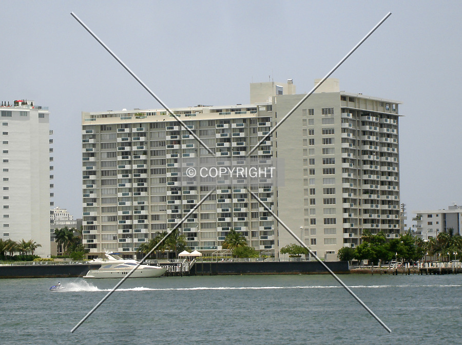 Mirador Apartments South Tower Photo 626-719-044 - Stock Image - SKYDB