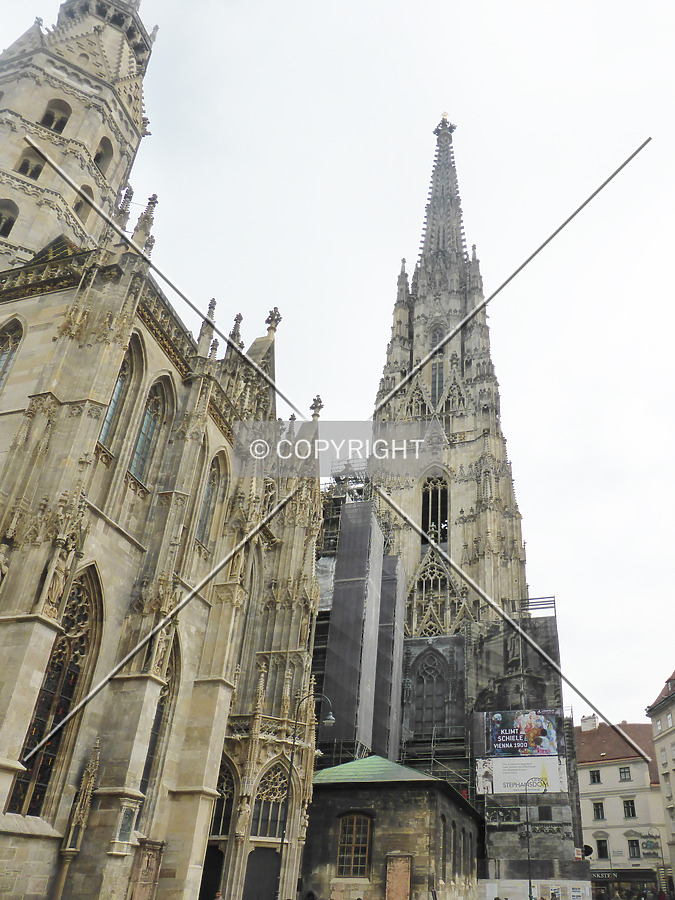 Stephansdom Photo 650-536-109 - Stock Image - SKYDB