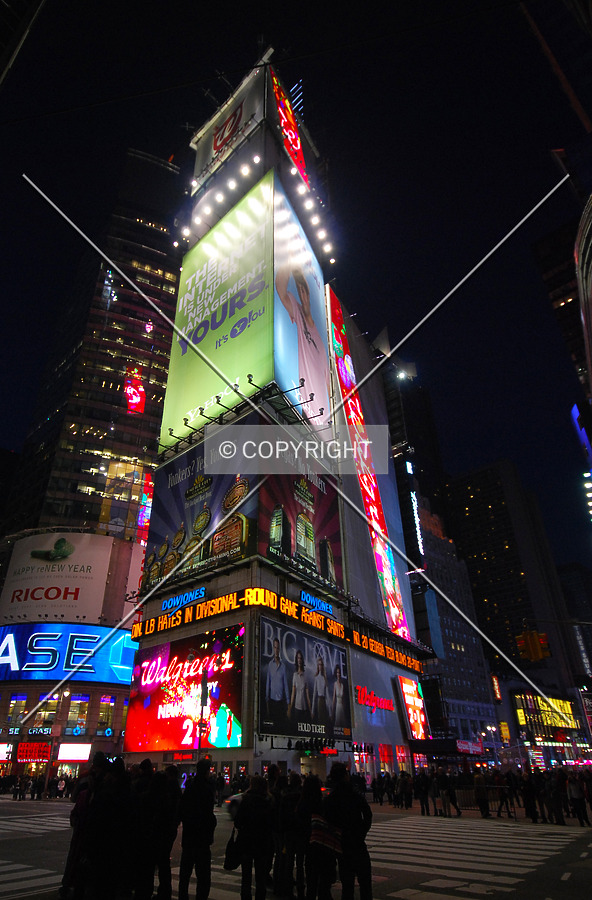 1 Times Square Photo 651-457-476 - Stock Image - SKYDB