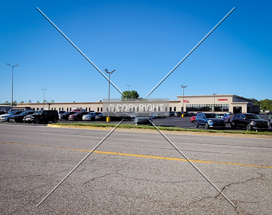 Zeiser Kia Wood River Photo 662-196-121 - Stock Image - SKYDB